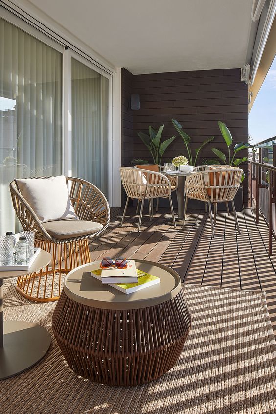 Muebles para Balcones: Cómo Elegir los Mejores para tu Espacio al Aire ...